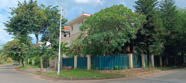 Suites Family Room - Quang Minh