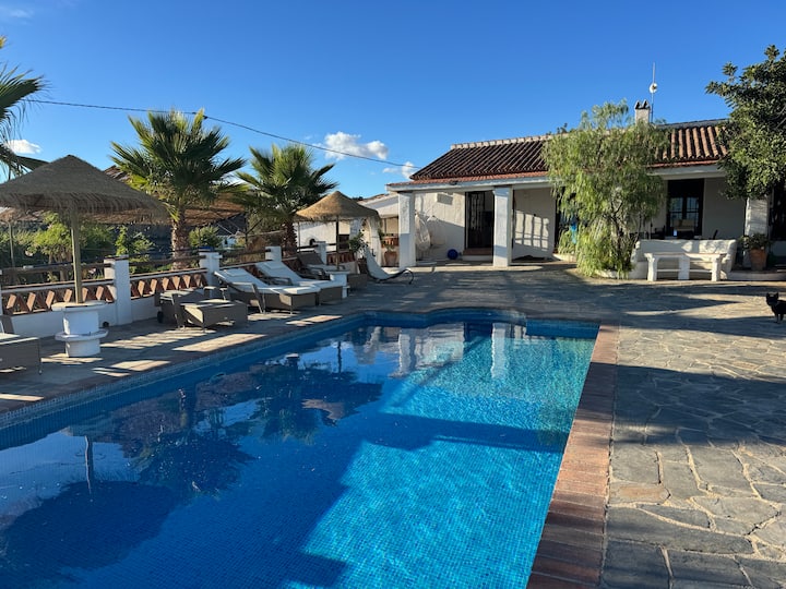 Pozo De La Suerte - Torre del Mar