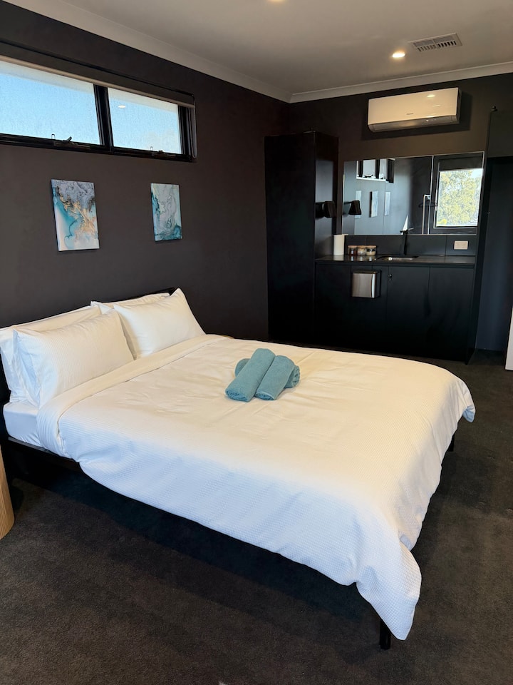 Private 1-bed Guesthouse, Apartment Style Living. - Woodbridge