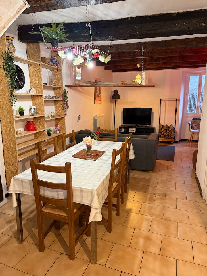 Maison De Village Pour 6 Personnes - Nant