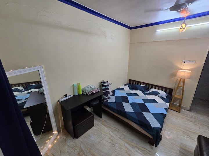 Cozy, Airy Bedroom In Friendly Flat - Nr Metro/ap - Mumbai