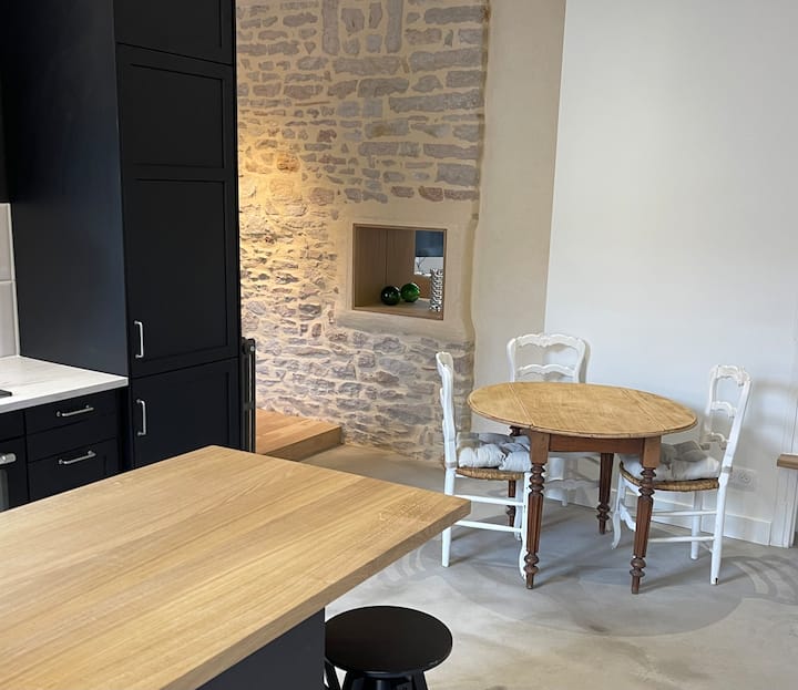 Appartement Rénové Et Lumineux Au Cœur De Beaune. - Beaune