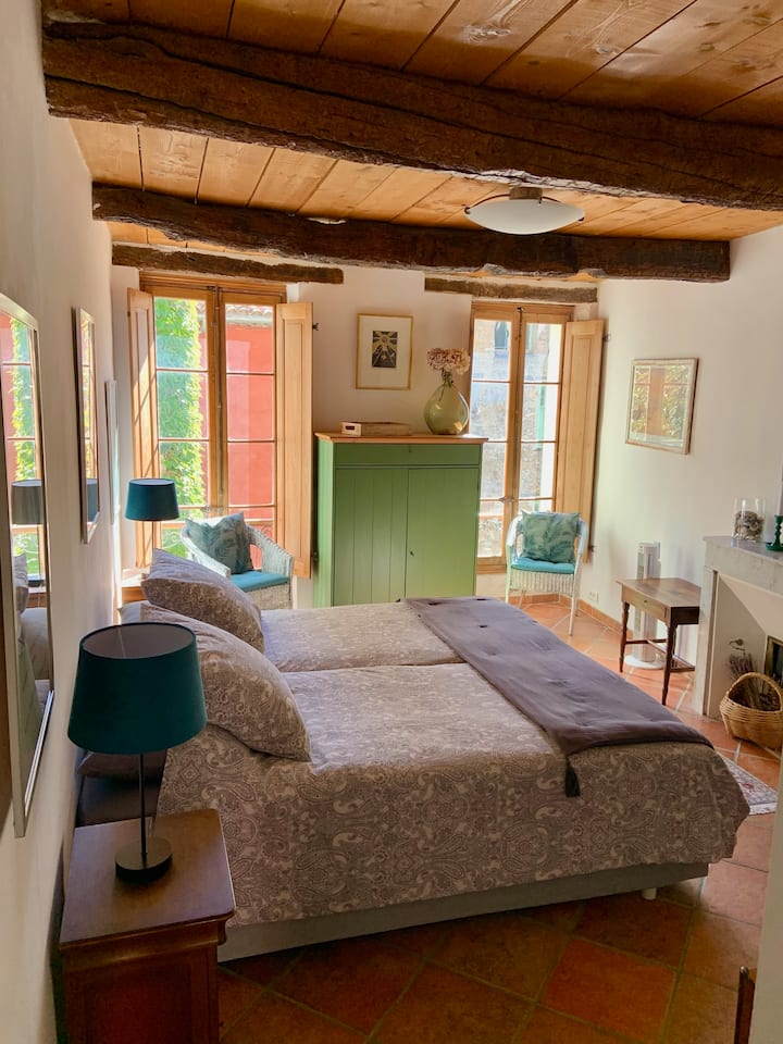 La Maison Provençale-maison D'hôtes-ch. Garrigue - Brignoles