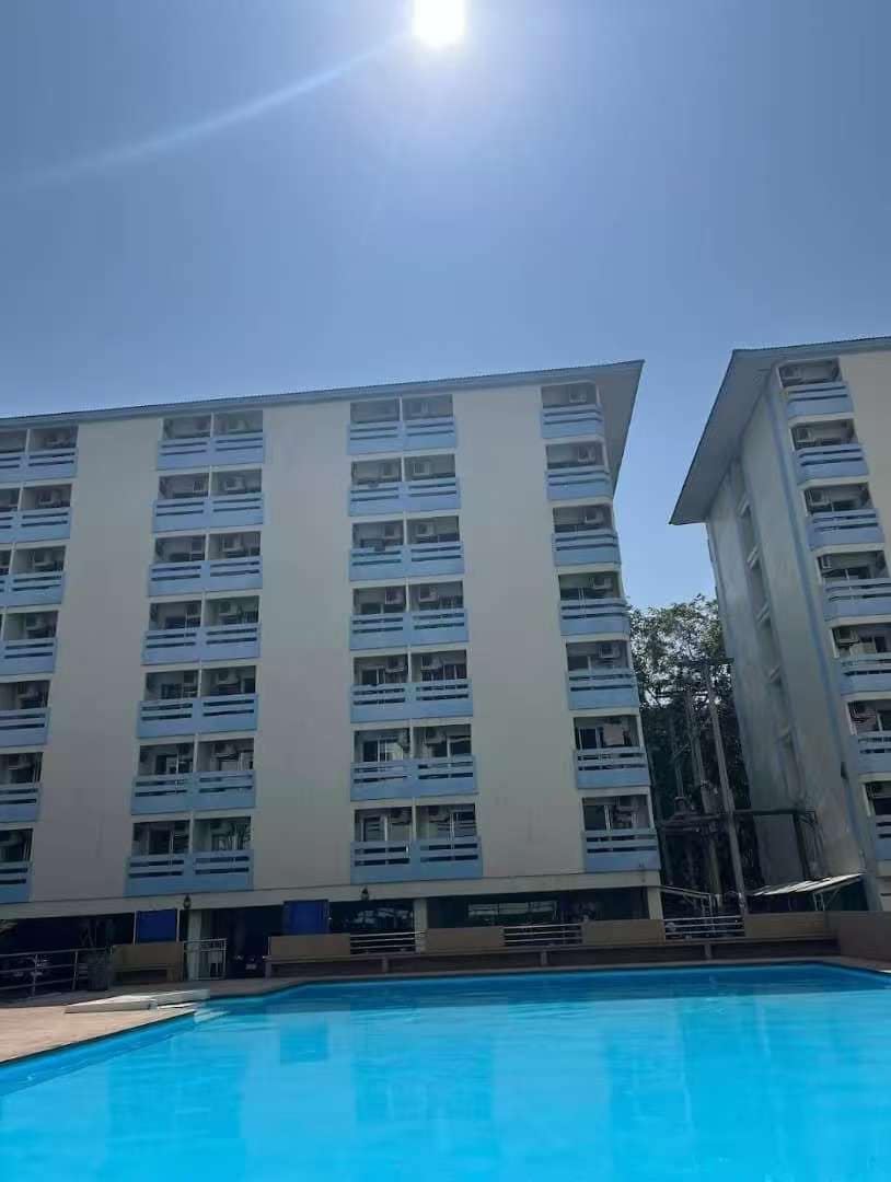 r25 Centre de Nimman # nimman # Maya # the one nimman # Grande chambre, grand balcon, grande ...