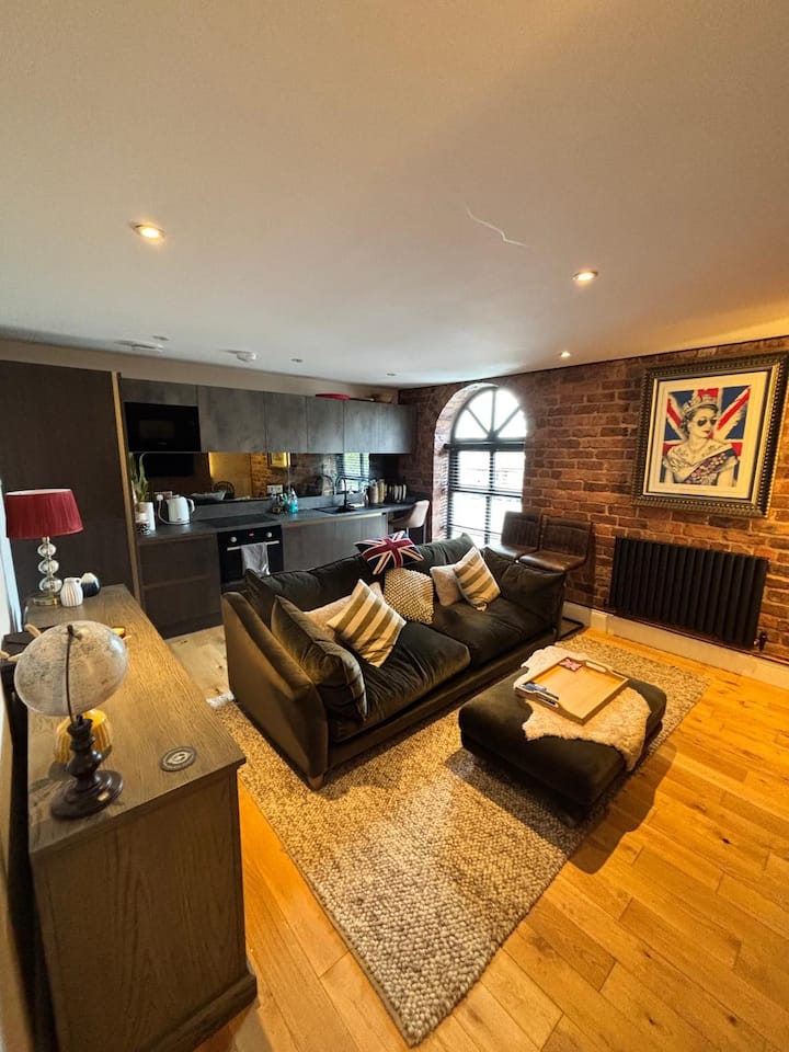 Apartment 5, Wesleyan House - Liverpool