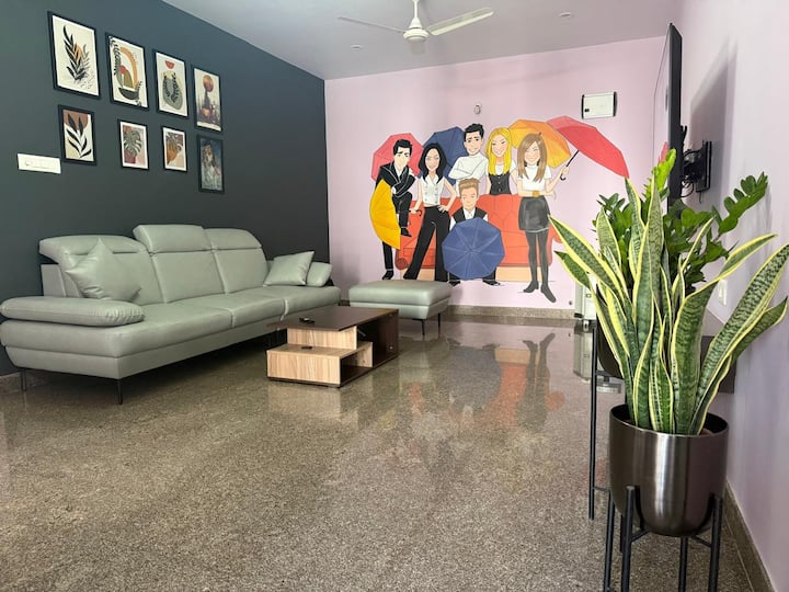 Friends And Frames - Bangalore