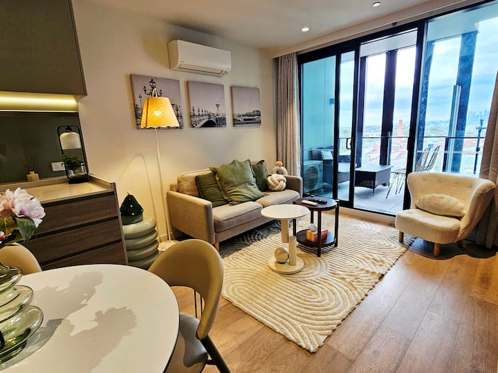 On The Oasis - St Albans