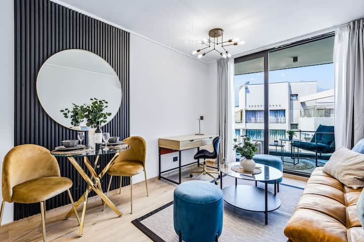 Equipado Estudio En Las Condes, Parking, Terraza - Vitacura