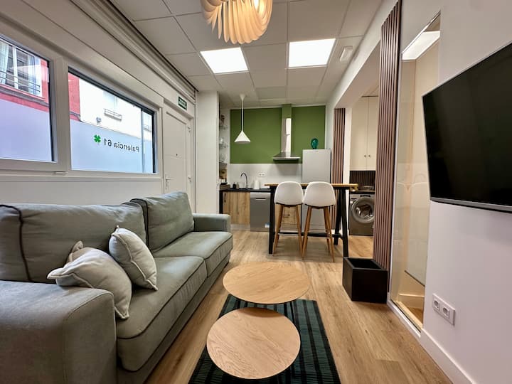 Fantástico Piso De 2 Dormitorios Con Patio Inglés - Pozuelo de Alarcón