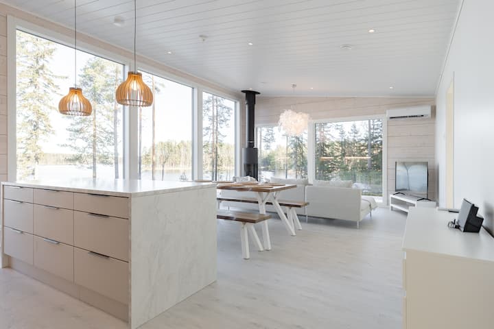Kintaus Lakeside Villa - Petäjävesi