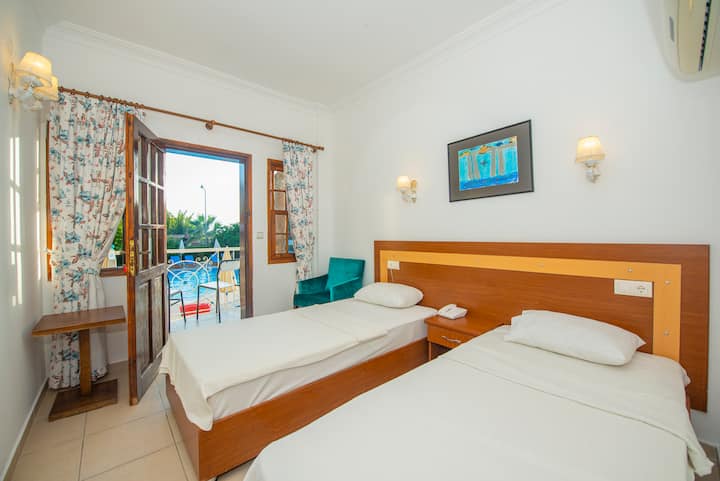 White Hotel Oludeniz, Cozy Room,breakfast Included - Ölüdeniz