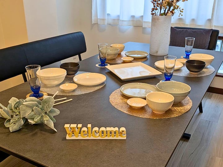 【原爆ドーム徒歩圏】船で宮島へ！１棟貸切15名/滞在型に最適/浴室２トイレ２キッチン２ - Hiroshima