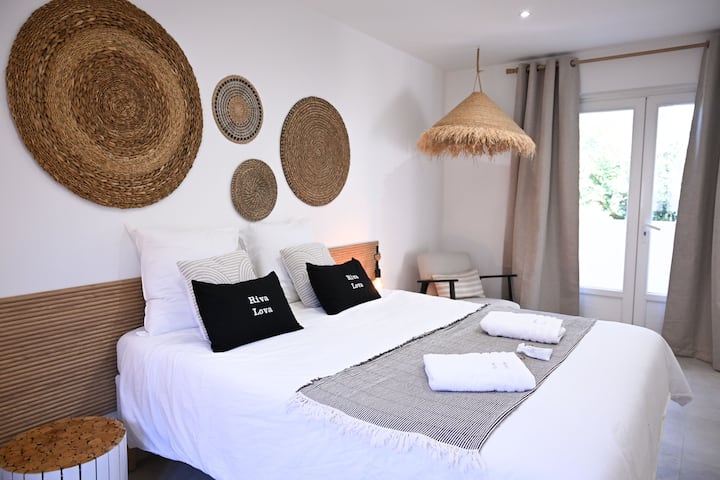 4/5-bed Apartment. Terrace, Beach And Shops Within Walking Distance - Fréjus