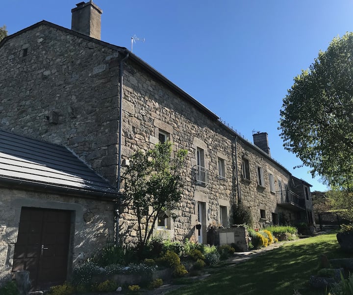 Appartement Dans Une Maison Typique Lozerienne - Lozère