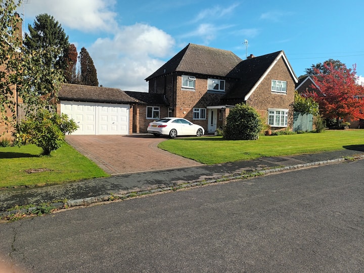 Lovely House - Aylesbury