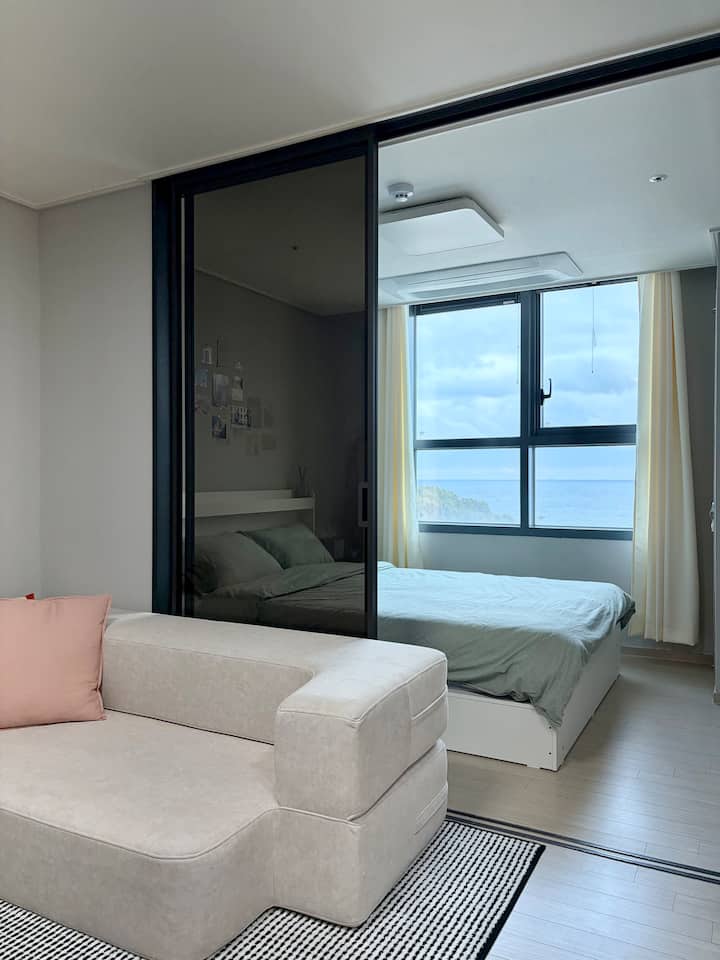 ~동해~디딤스테이~#고층 #오션뷰 #한섬해변 #여행 #양파와감자 - Donghae-si