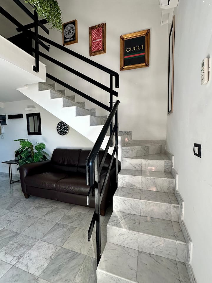 Marble Apartment - Prato