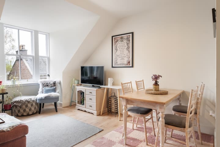 Ballater - Modern 1 Bed Apartment - Ballater
