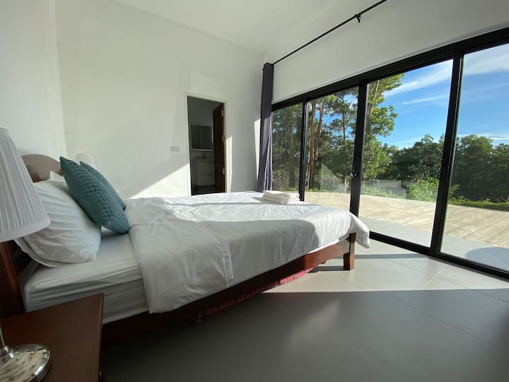 Seaview Room On The Hill Top Of Long Beach - Ko Lanta