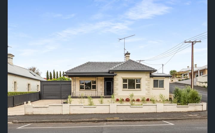 Cosy House Near Blue Lake With City Access - Mount Gambier