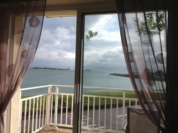 La Vigie : Appartement Avec Vue Mer - Saint-Vaast-la-Hougue