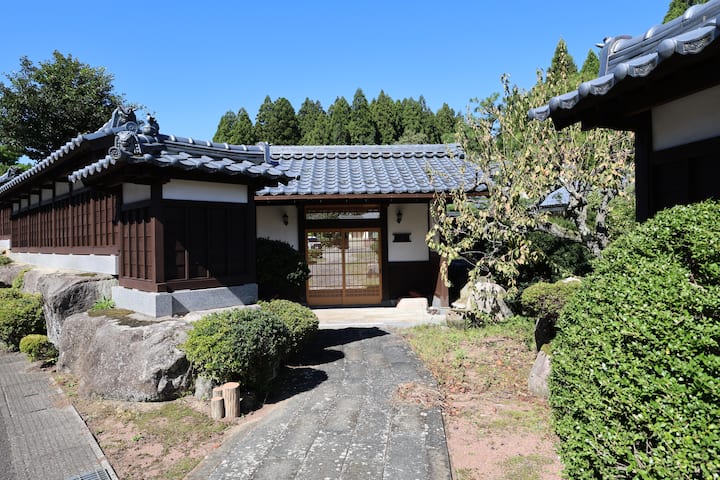 専用キッチン、風呂、トイレ付き/日本庭園と田舎体験民泊/福井県越前町
やすん場 牡丹 - Fukui