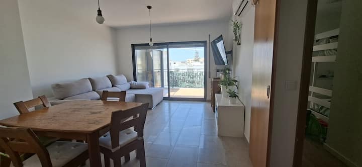Central Location | Balcony | Pool | Free Parking - Olhão