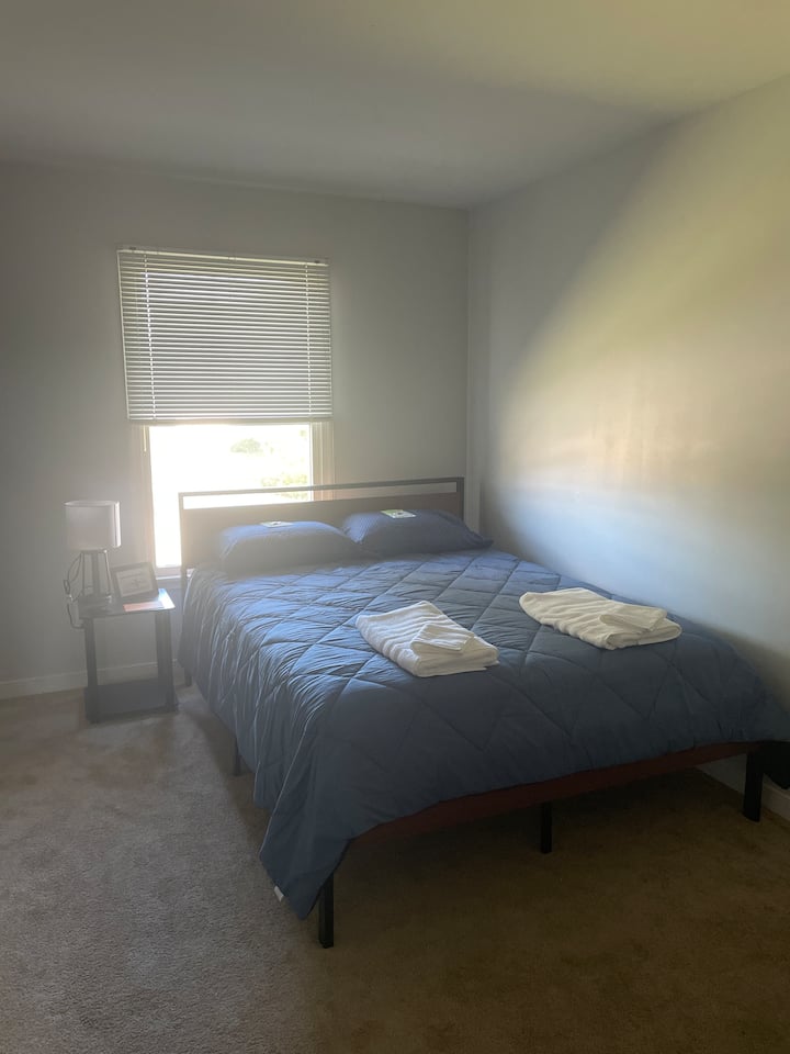 Private Bedroom - Minutes To Downtown/uva! - Charlottesville, VA