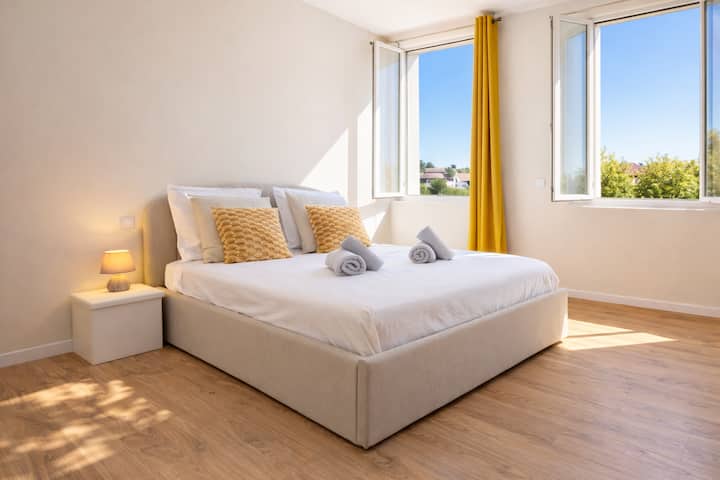 Ambre – Billard & Parking | Centre & A7-a9 - Orange