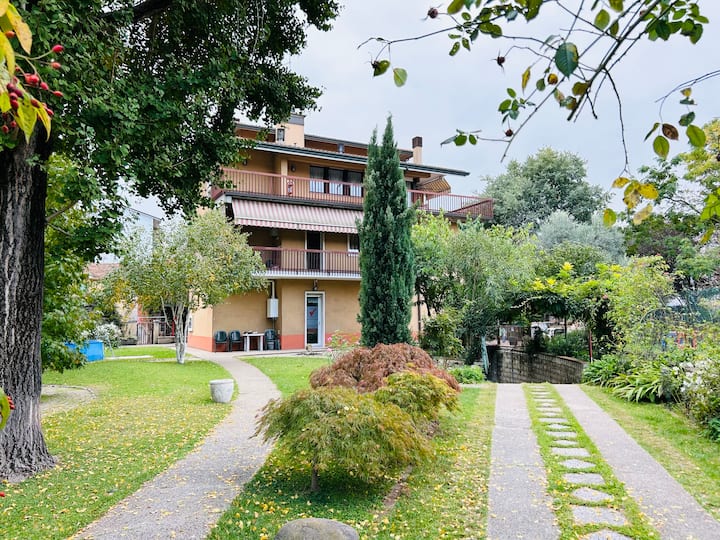 Urban Home - Big Modern Apartment With Terrace - Verona