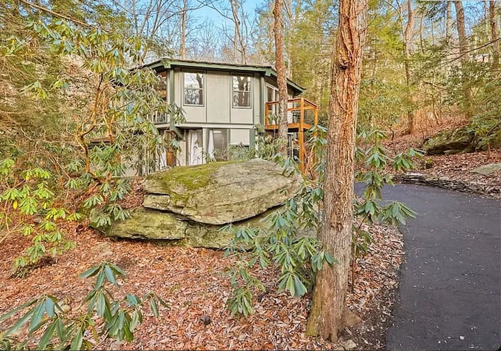 2-story Haven At Hound Ears - Boone, NC