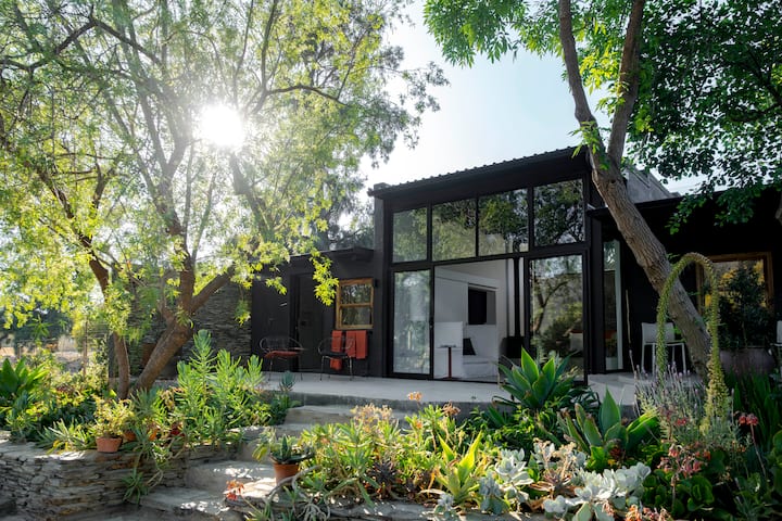 A Place To Recharge, Aarde - Barrydale