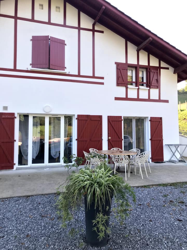 Pays Basque- Gîte Entre Montagne Et Mer - Bidarray