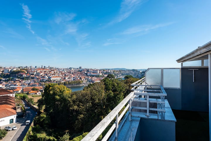 Noveau! The Porto Wine Cellars Penthouse - Oporto