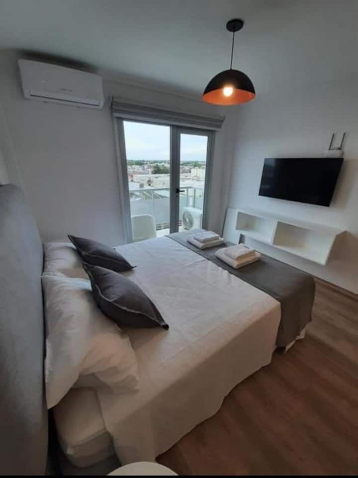 Departamento Con Balcón Pileta Y Cochera Cubierta - Necochea