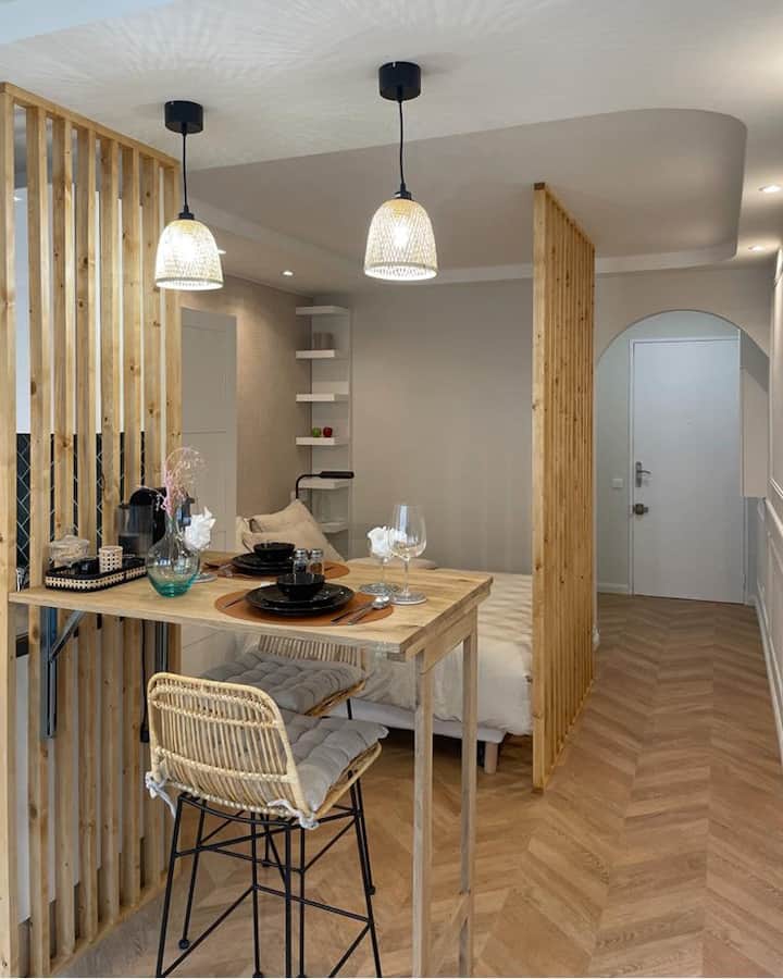 Eiffel Tower Area · Chic & Cosy Parisian Studio - Tour Eiffel