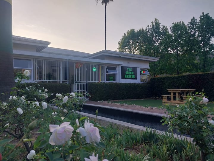 The Green Reefer 420 Friendly Backpackers - Stellenbosch