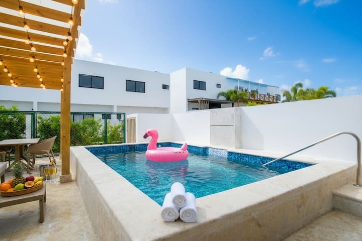 Villa Con Gran Piscina Y Jardín En Downtown - Punta Cana