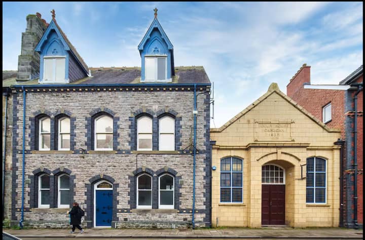 Y Clinc, Old Police Stn And Court, Sleeps 28 - Saint Dogmaels