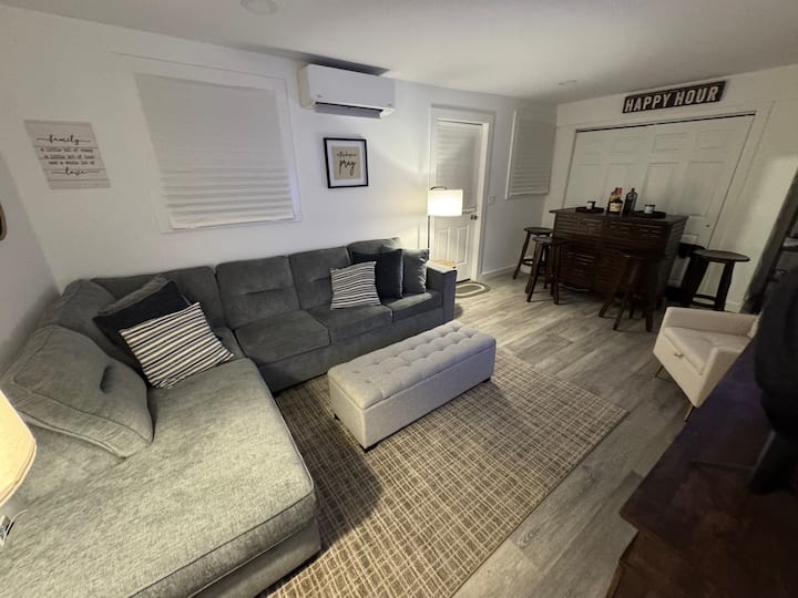 Private, Cozy, Clean, Apartment In Hyde Park Ny - Hyde Park, NY