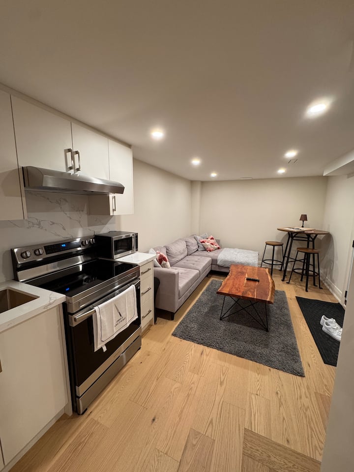 Modern Comfort - Toronto