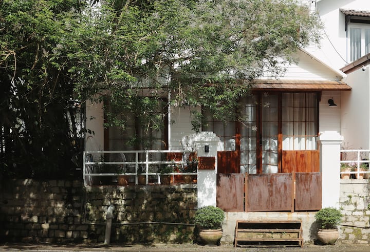 Dear Autumn - Outdoor Bathtub + Heart Of The City - 