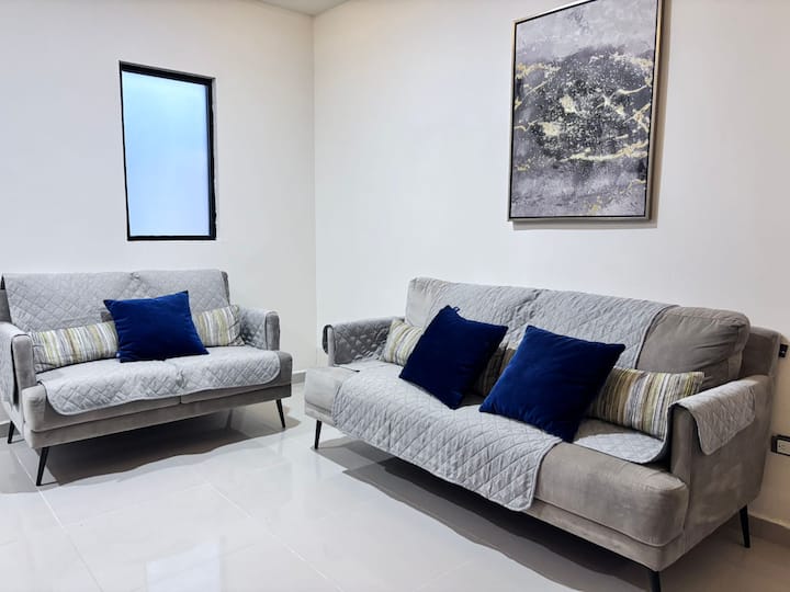 Casa Familiar Con Cuarto Temático Infantil. - Navojoa