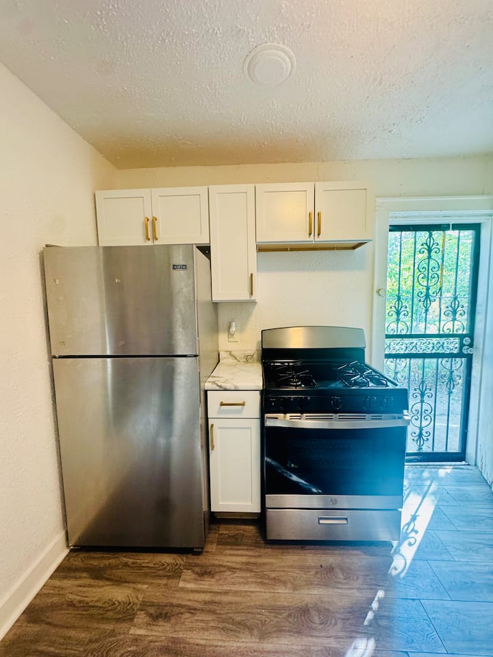 Small Yet Cozy Single Family Home - Wauwatosa, WI