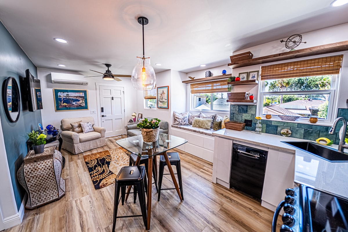 Modern Glam ADU, EV Parking & Steps to Bay + Beach - Airbnb