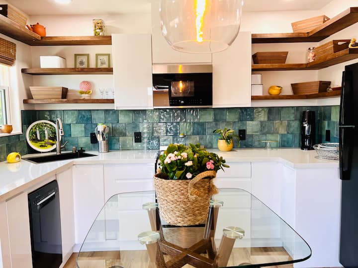 Modern Glam-private Parking, Bay+beach, 30 Day+ - San Diego, CA