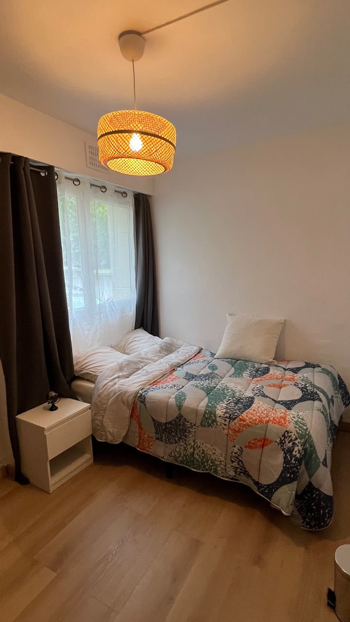 Charmante Chambre D’hôte Proche Des Transports - Châtillon