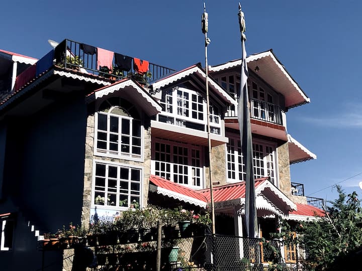 Mountain View Rooms · Peaceful · Kanchenjunga View - Darjeeling