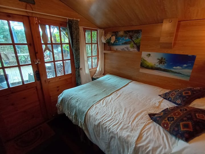 Cabin At The Mill House - Bridport