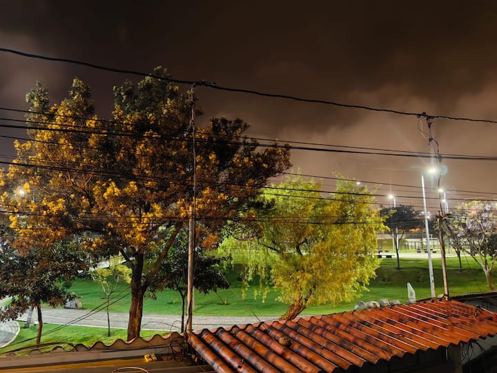 Familiar, Ejecutivo Y Acogedor, Parque Miraflores - Cuenca, Ecuador